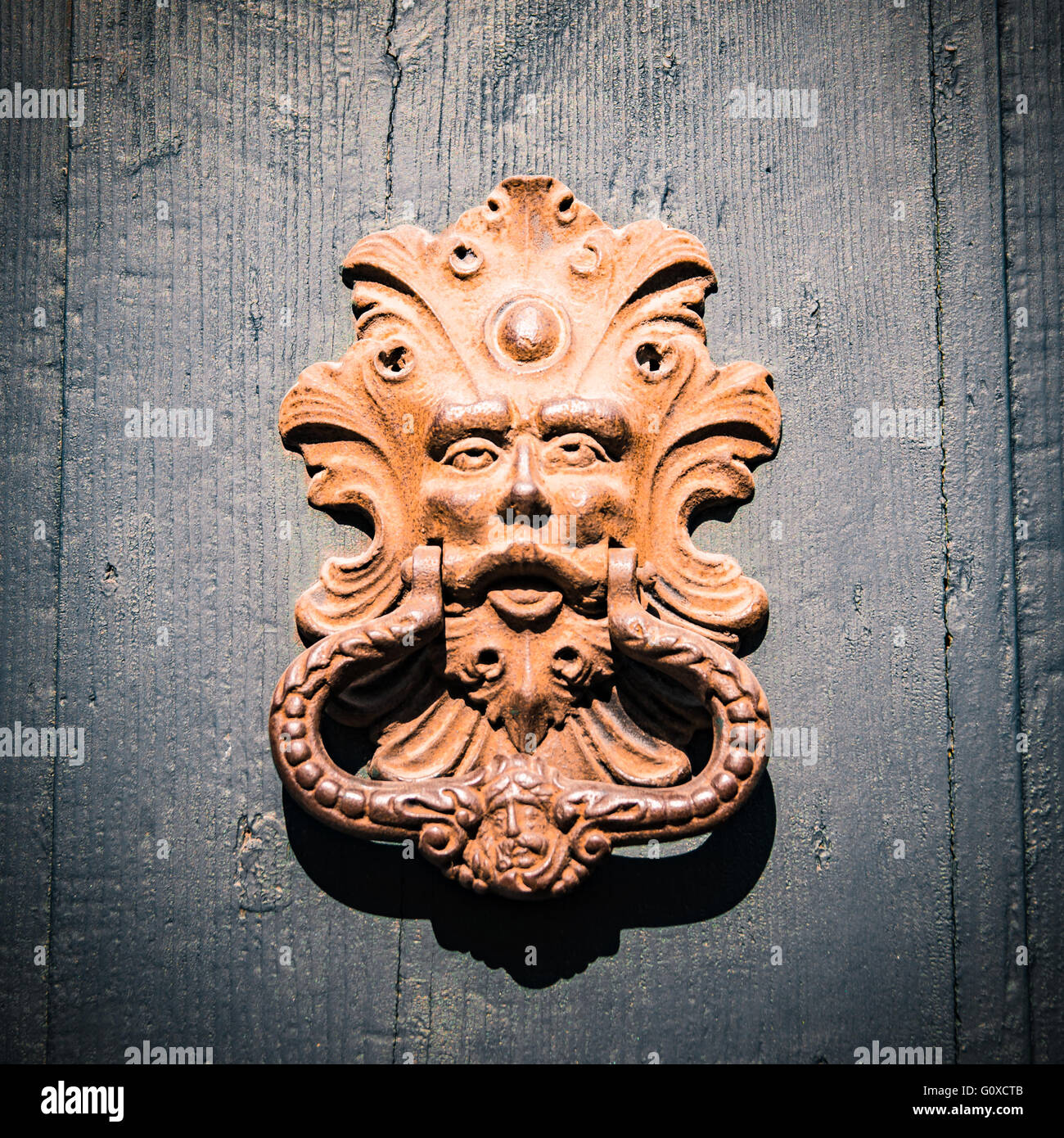 Human face door knocker decorative hi-res stock photography and images ...