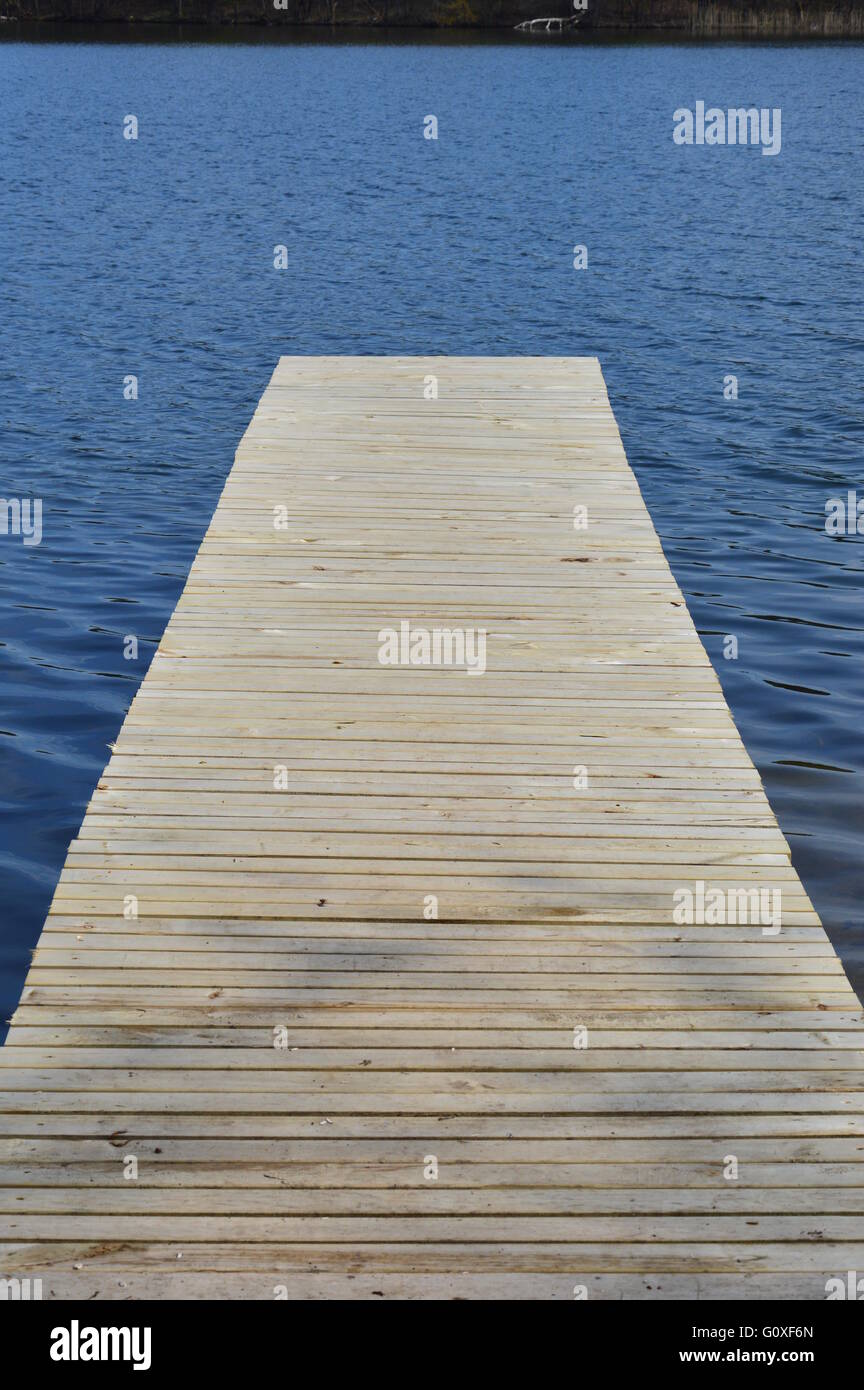 Footbridge lake on sunny hi-res stock photography and images - Alamy