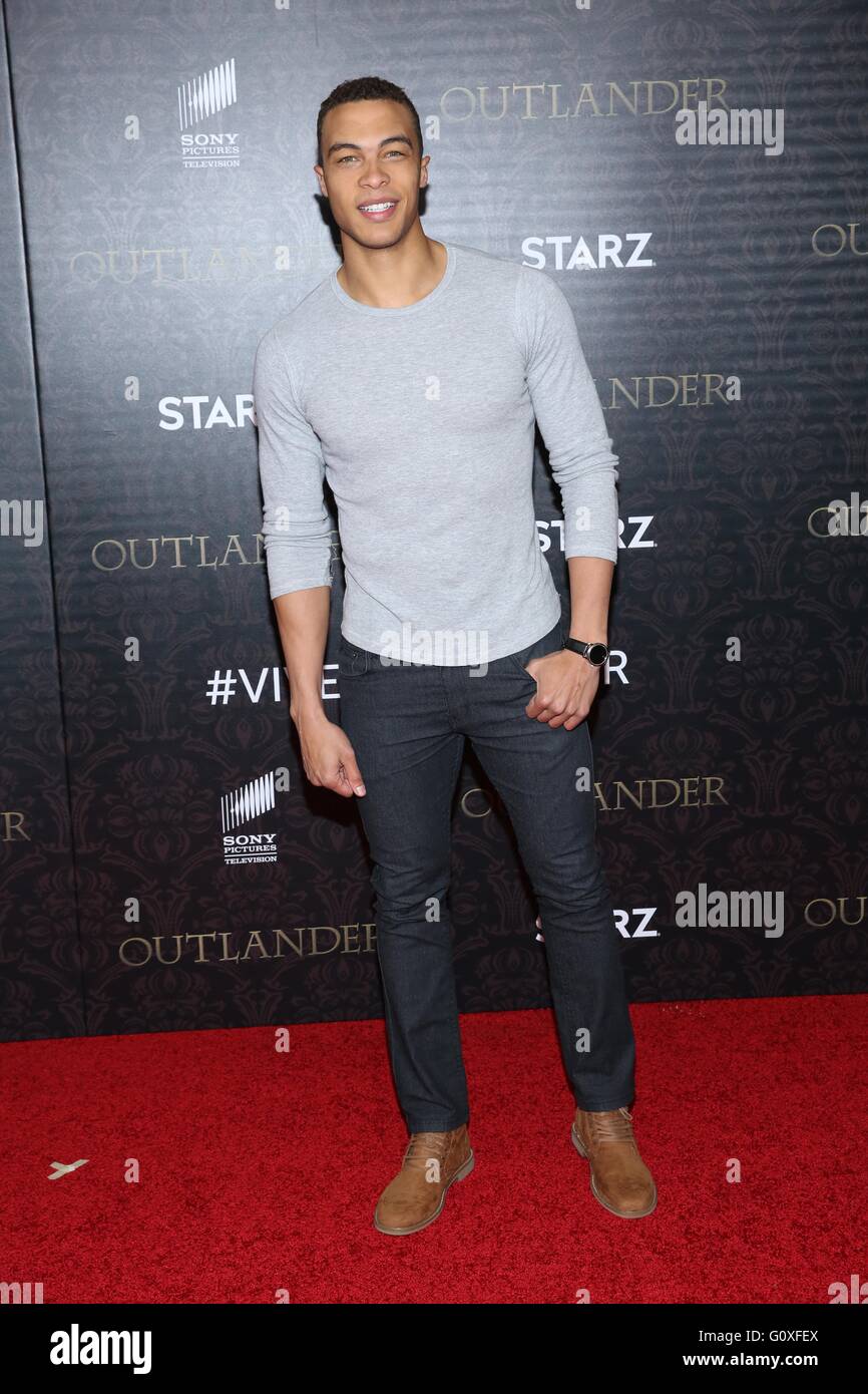 World premiere of 'Outlander' Season Two held at the American Museum of ...