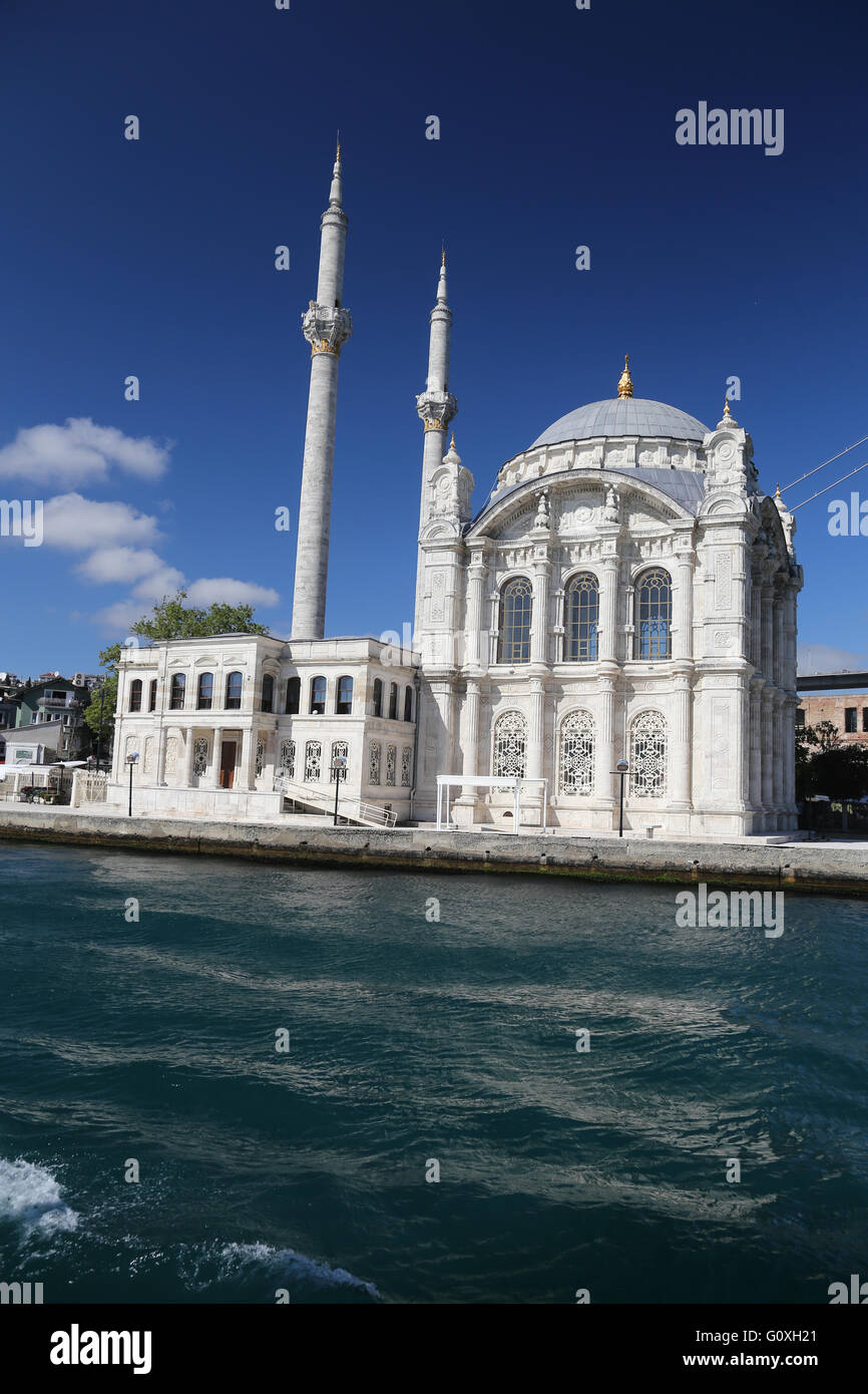 Ortakoy Buyuk Mecidiye Mosque in Istanbul City, Turkey Stock Photo - Alamy