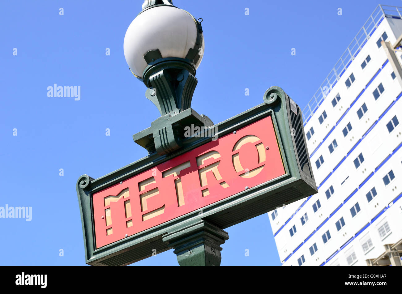 France signs hi-res stock photography and images - Alamy