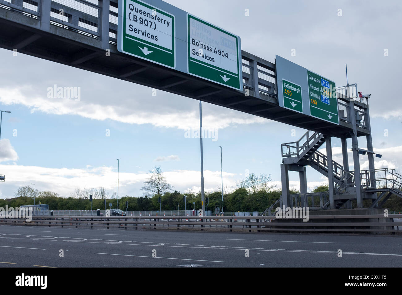Sign gantry over the Forth Road bridge Stock Photo - Alamy