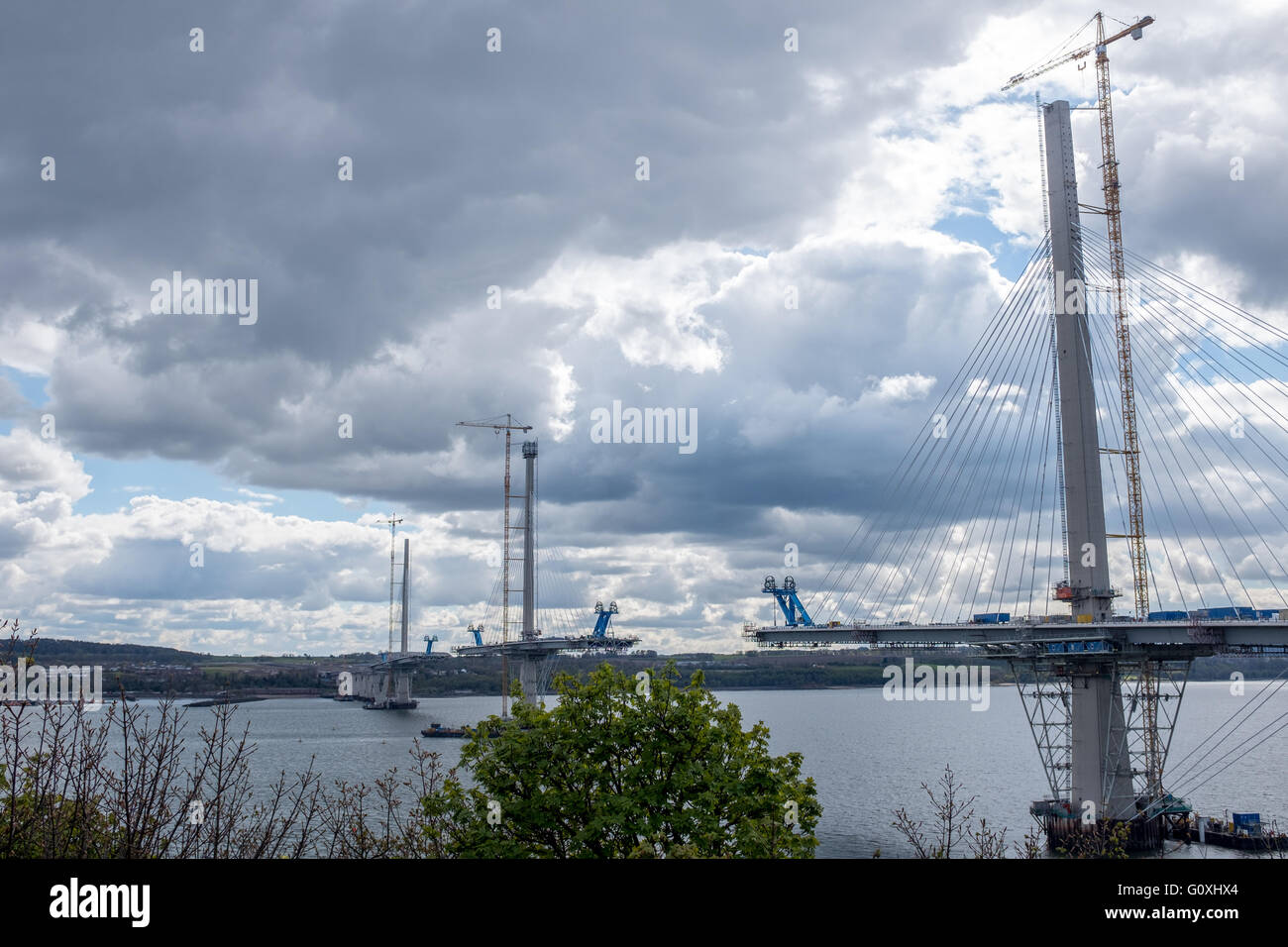 The new Forth Bridge, Queensferry Crossing under construction Stock ...
