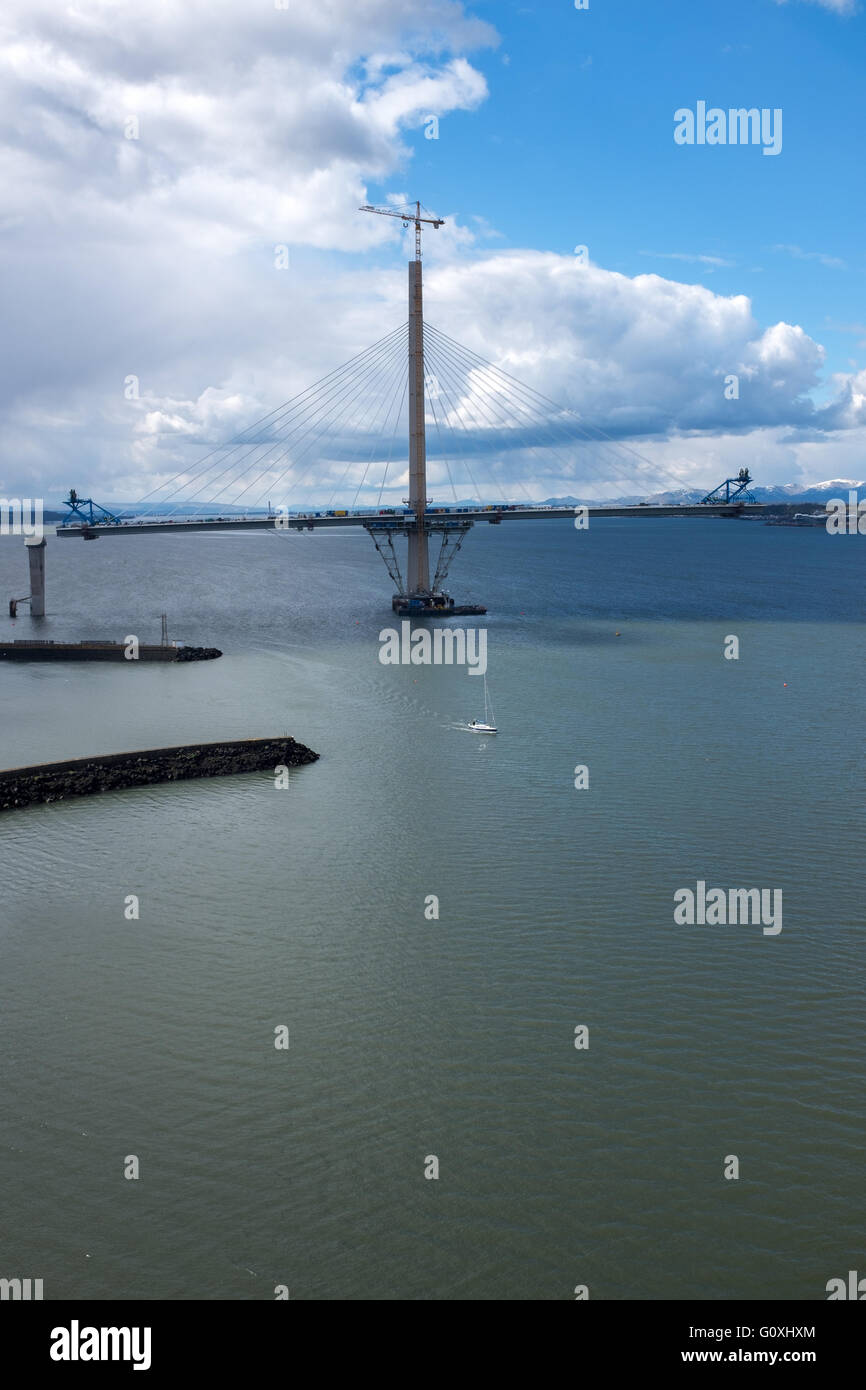 The new Forth Bridge, Queensferry Crossing under construction Stock ...