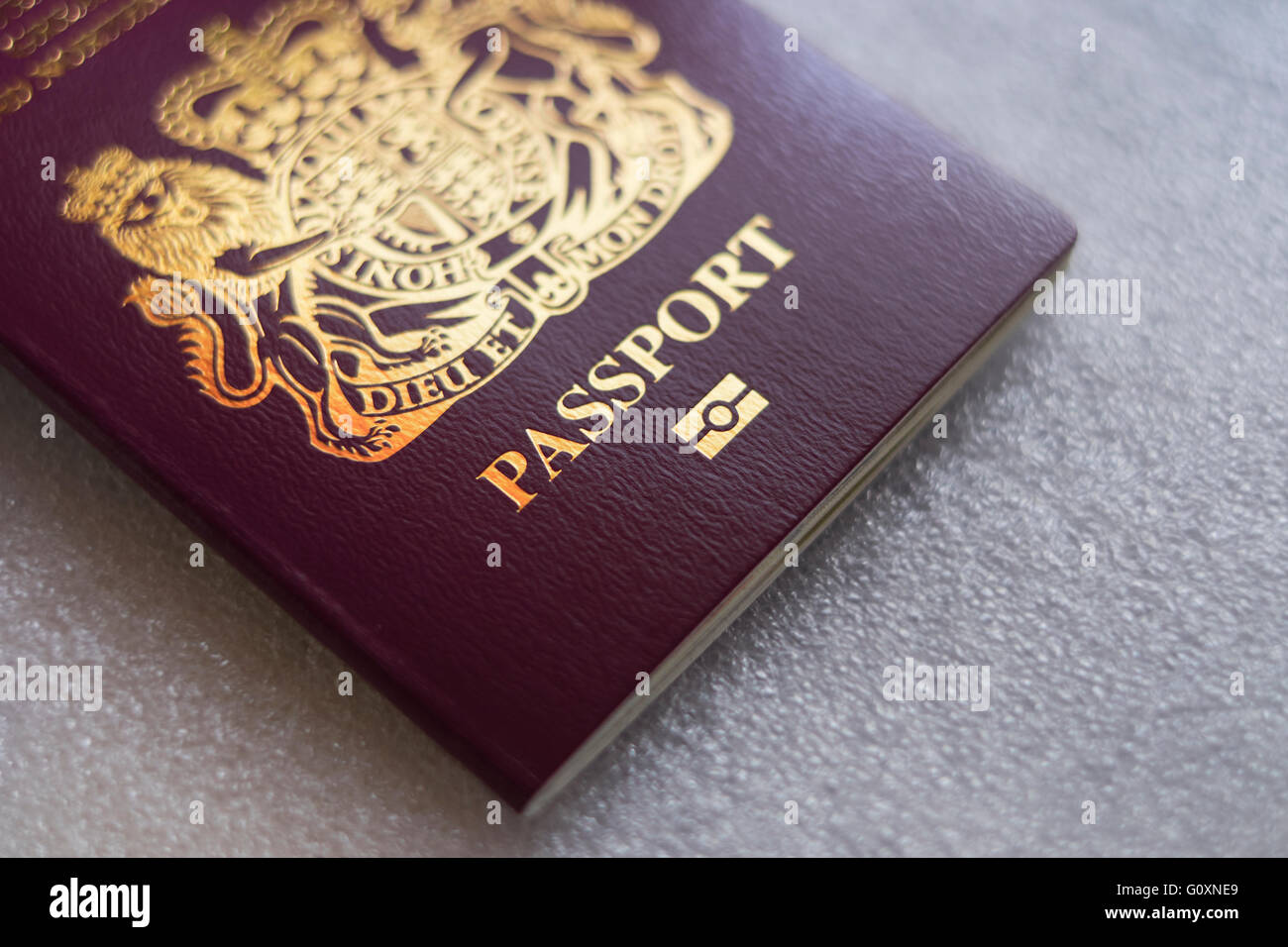 Passport technology hi-res stock photography and images - Alamy