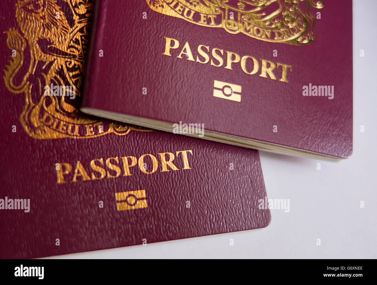 Passport technology hi-res stock photography and images - Alamy