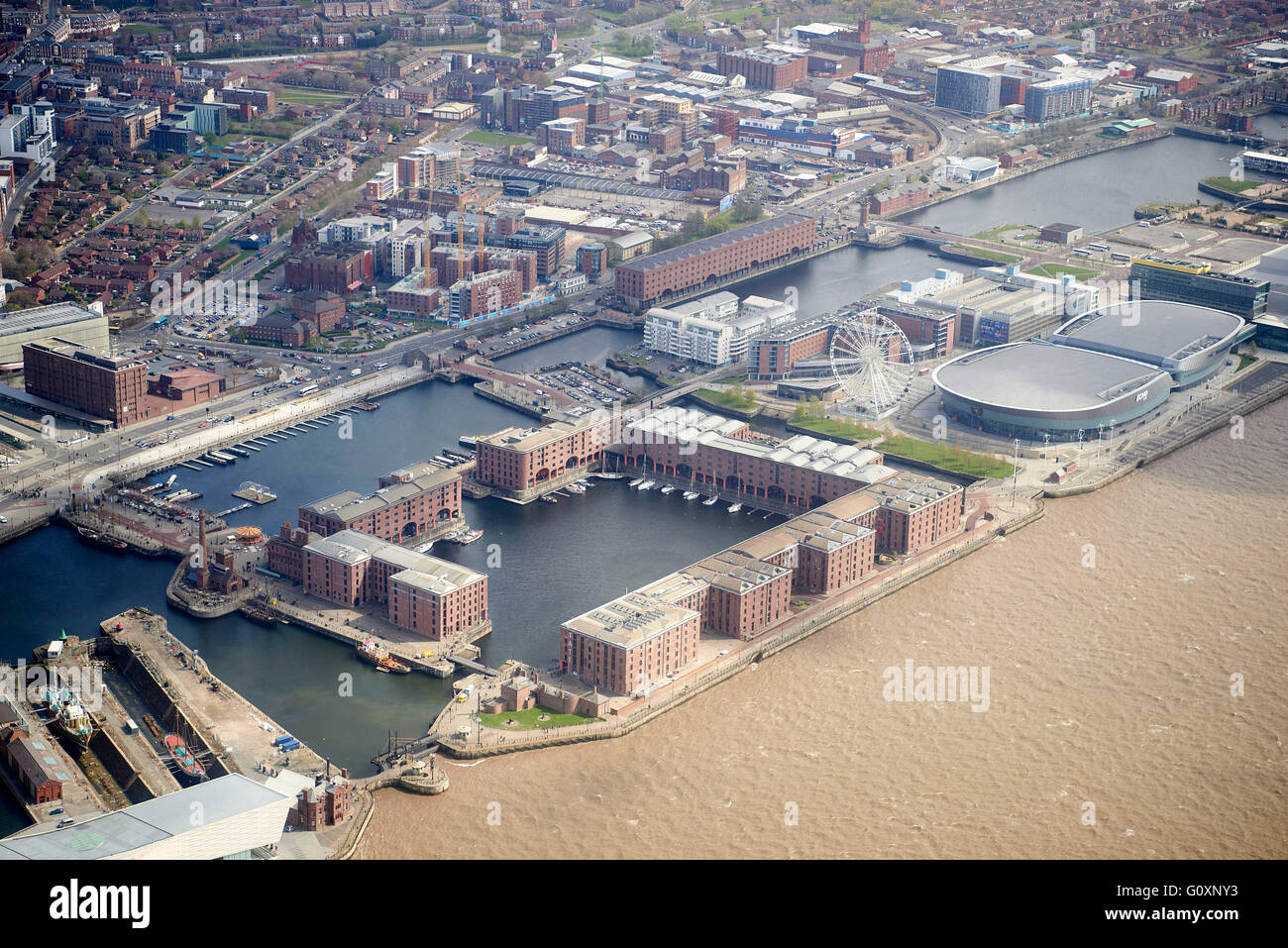 Liverpool waterfront hi-res stock photography and images - Alamy