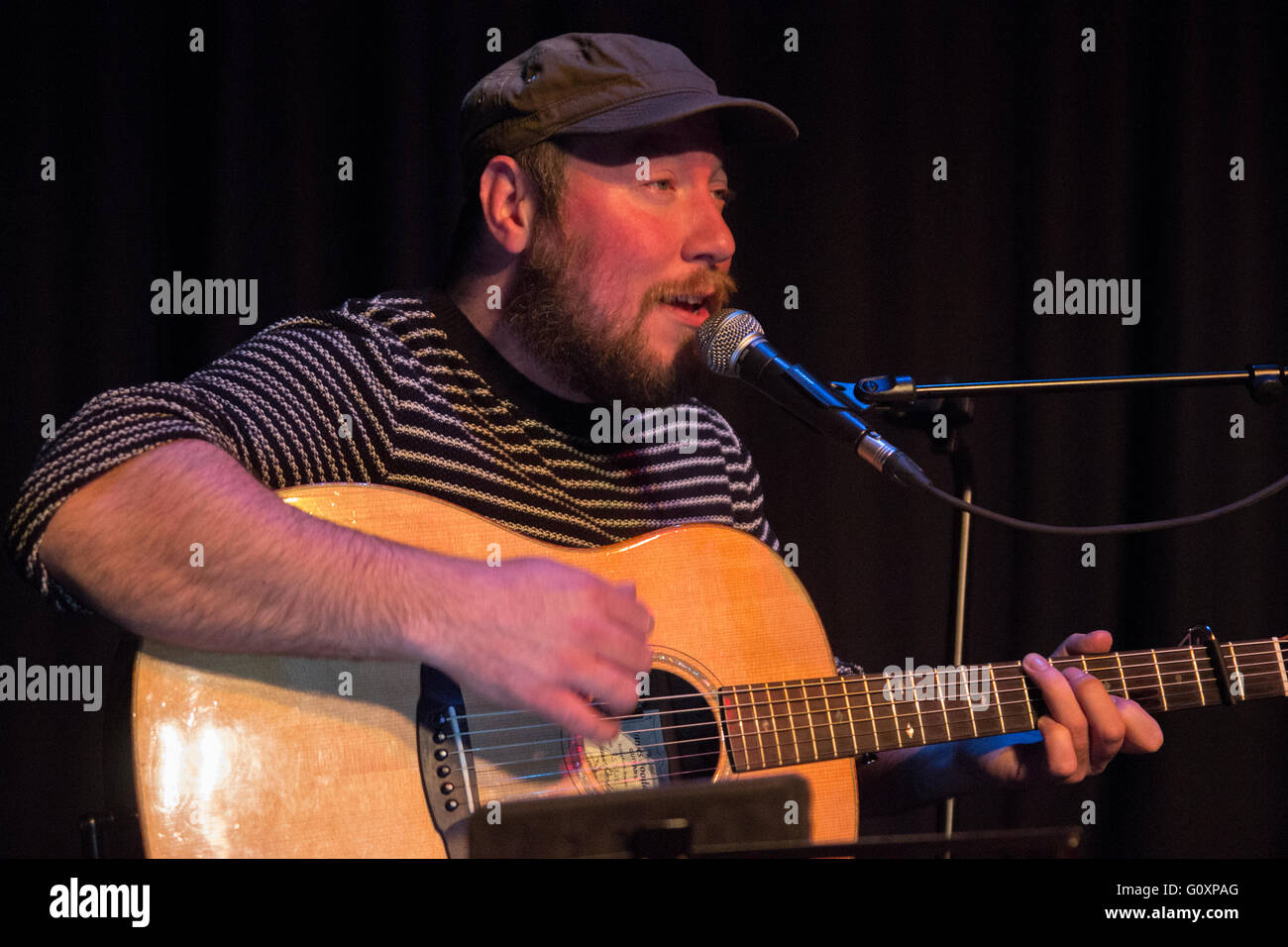 Matt mcginn singer hi-res stock photography and images - Alamy