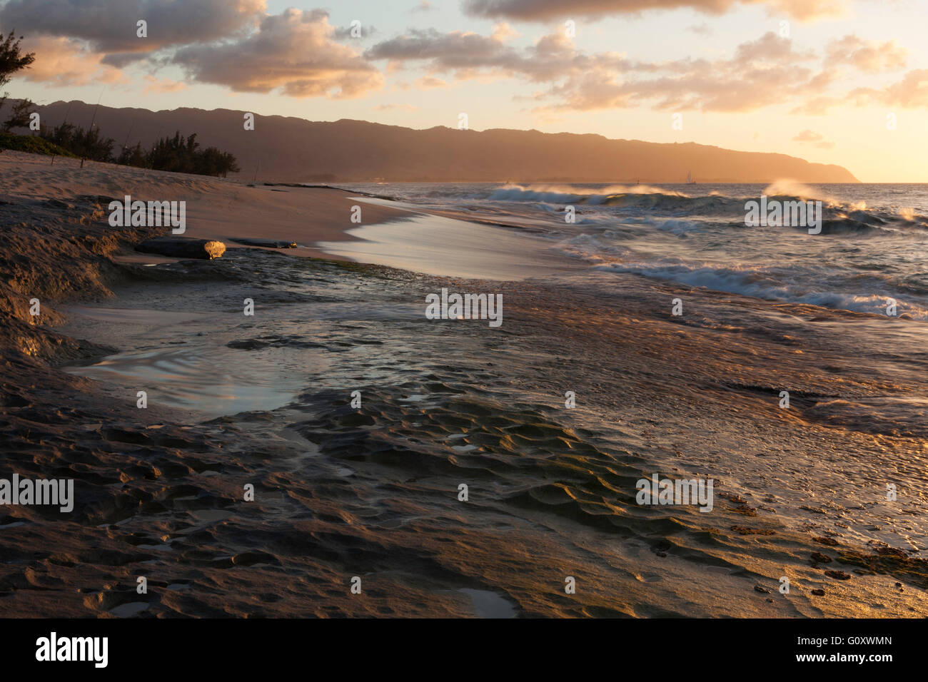 Mokuleia beach hi-res stock photography and images - Alamy