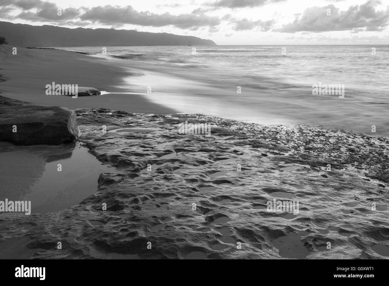Mokuleia beach hi-res stock photography and images - Alamy
