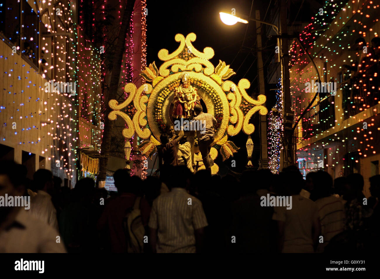 Hindu religious hi-res stock photography and images - Alamy