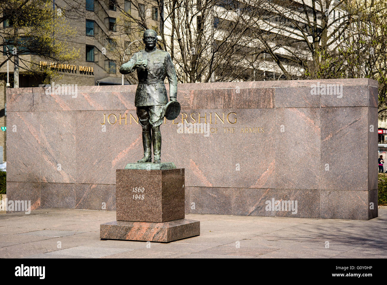 General pershing statue hi-res stock photography and images - Alamy