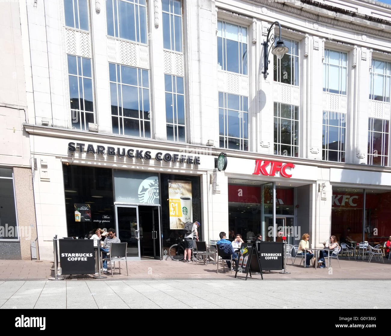 Starbucks cardiff hi-res stock photography and images - Alamy