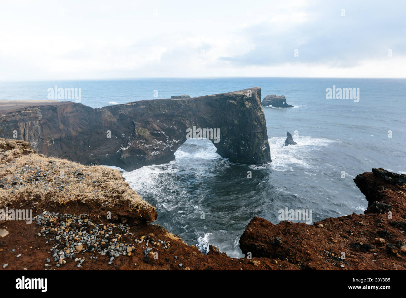 Dyrholaey arch hi-res stock photography and images - Alamy