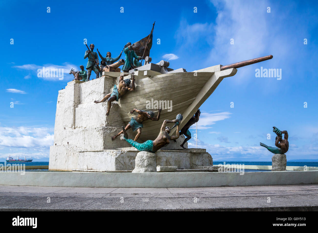 Monument to the south punta arenas hi-res stock photography and images ...