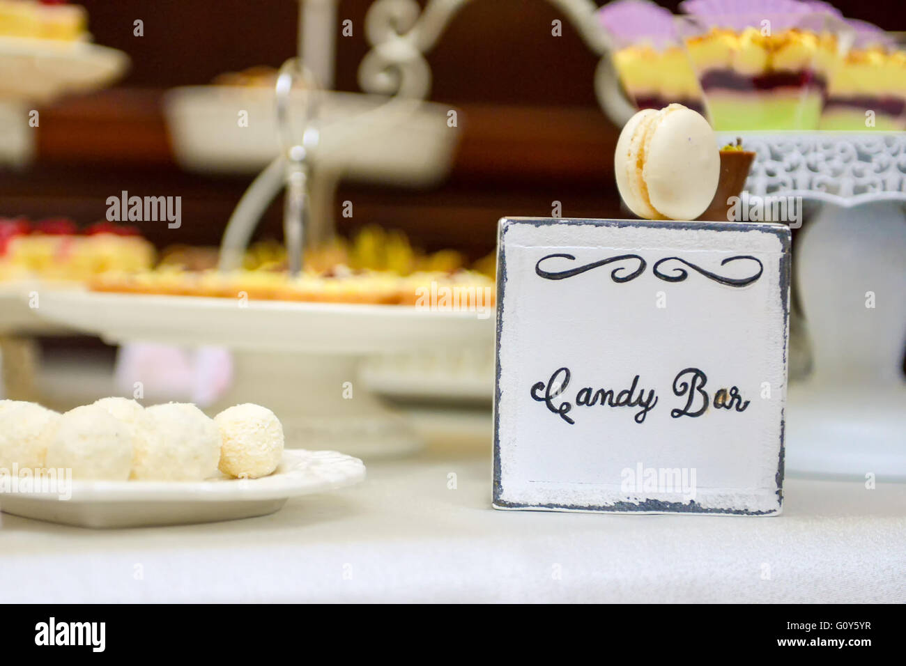 Sign candy hi-res stock photography and images - Alamy