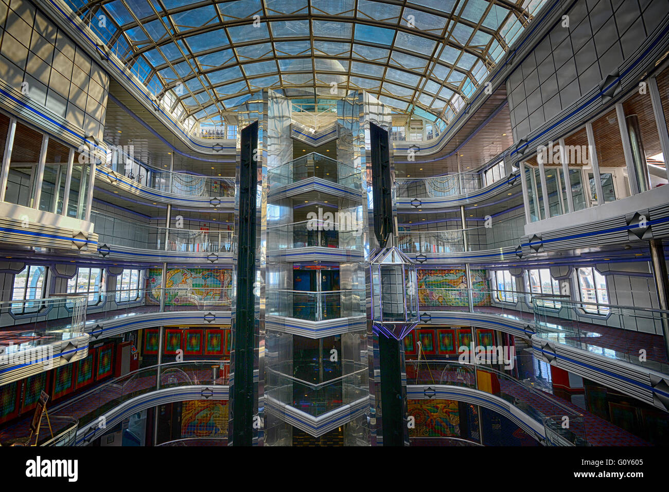 Inside view cruise ship hi-res stock photography and images - Alamy