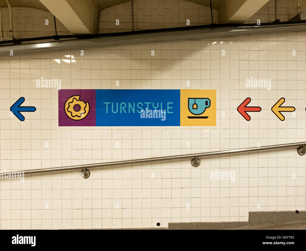 Mta sign hi-res stock photography and images - Alamy