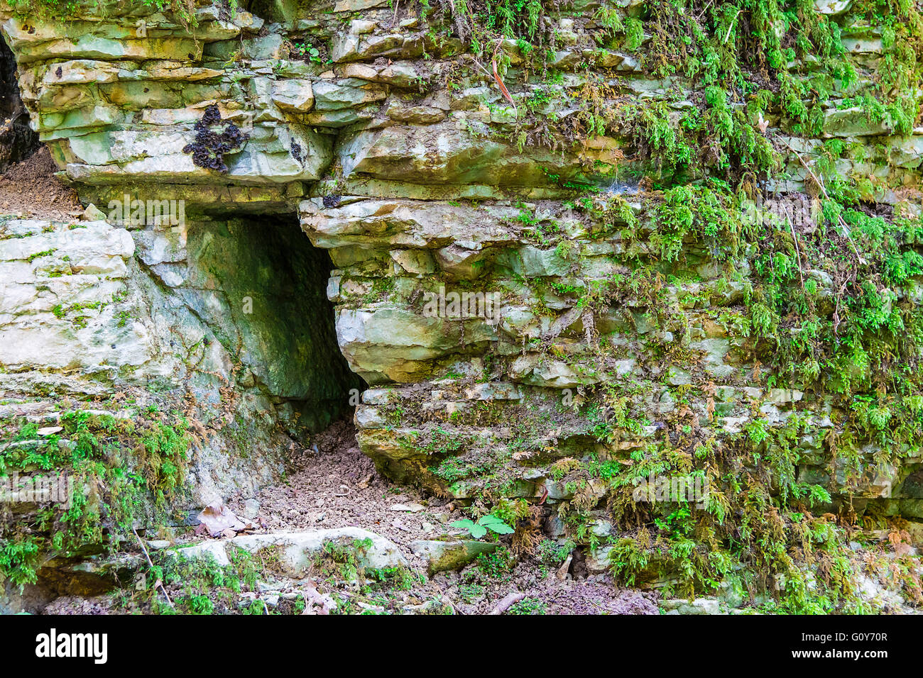Hole rocky wall hi-res stock photography and images - Alamy