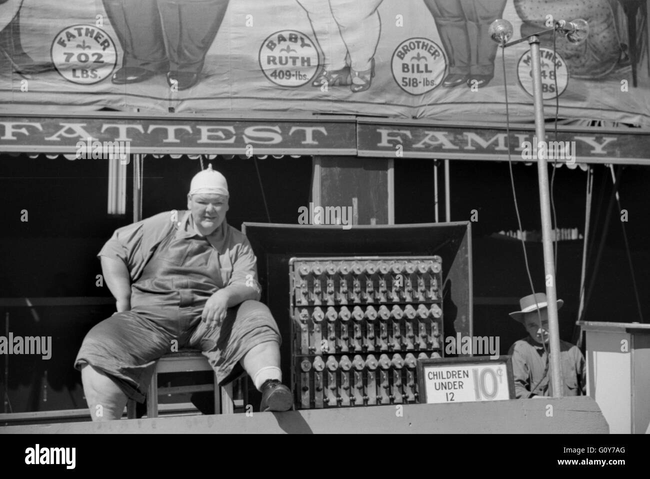 Sideshow at Fair, Rutland, Vermont, USA, by Jack Delano for Farm ...