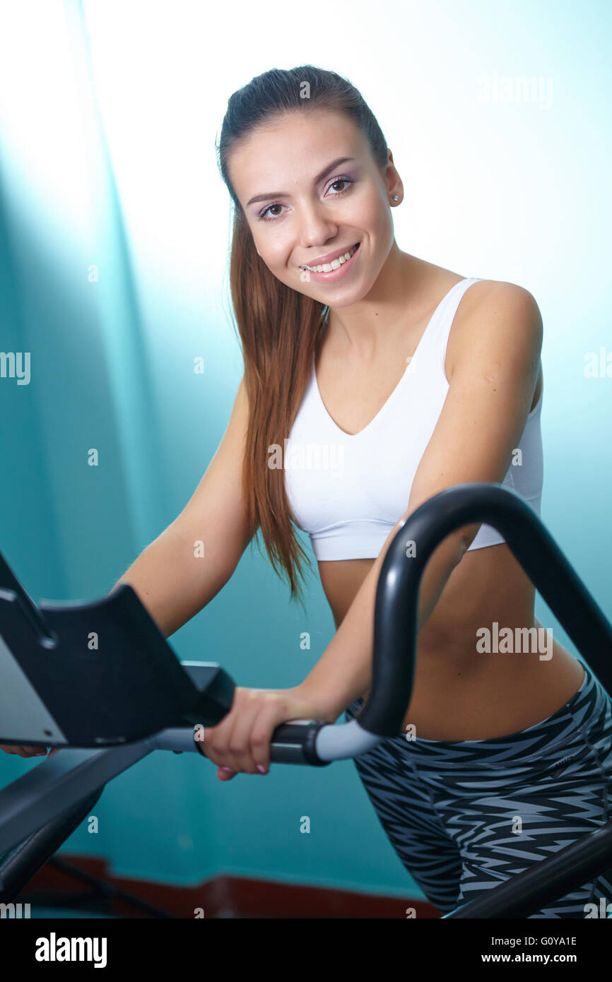 pretty girl training at the gym Stock Photo - Alamy