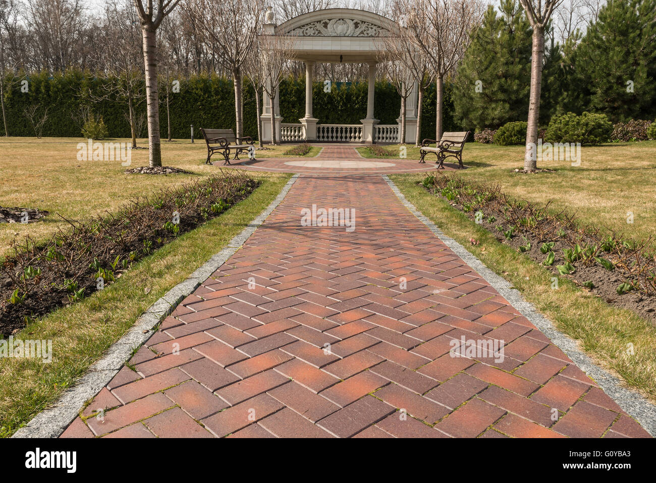 Rest park bench hi-res stock photography and images - Alamy