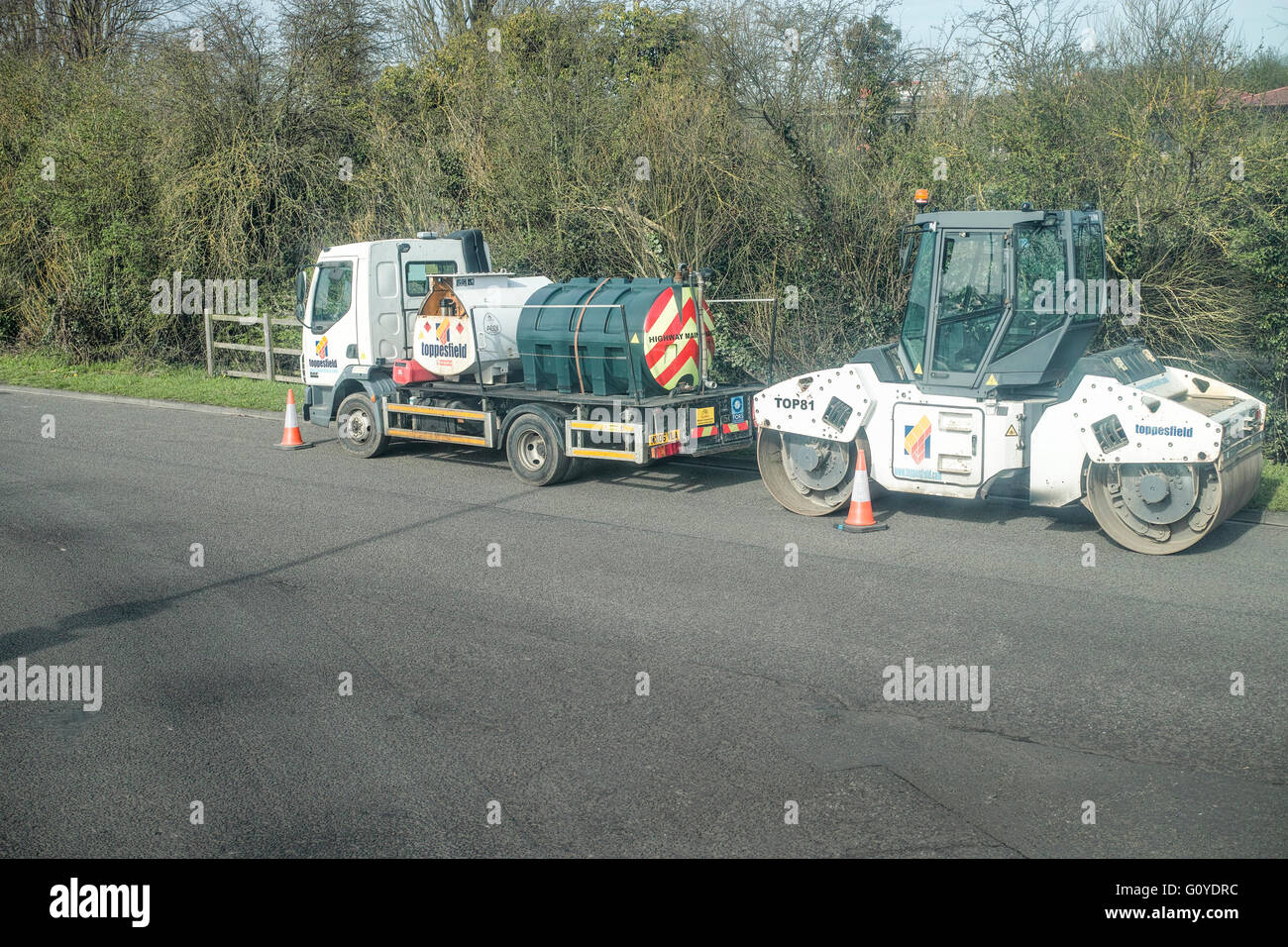 Tarmac lorry hi-res stock photography and images - Alamy