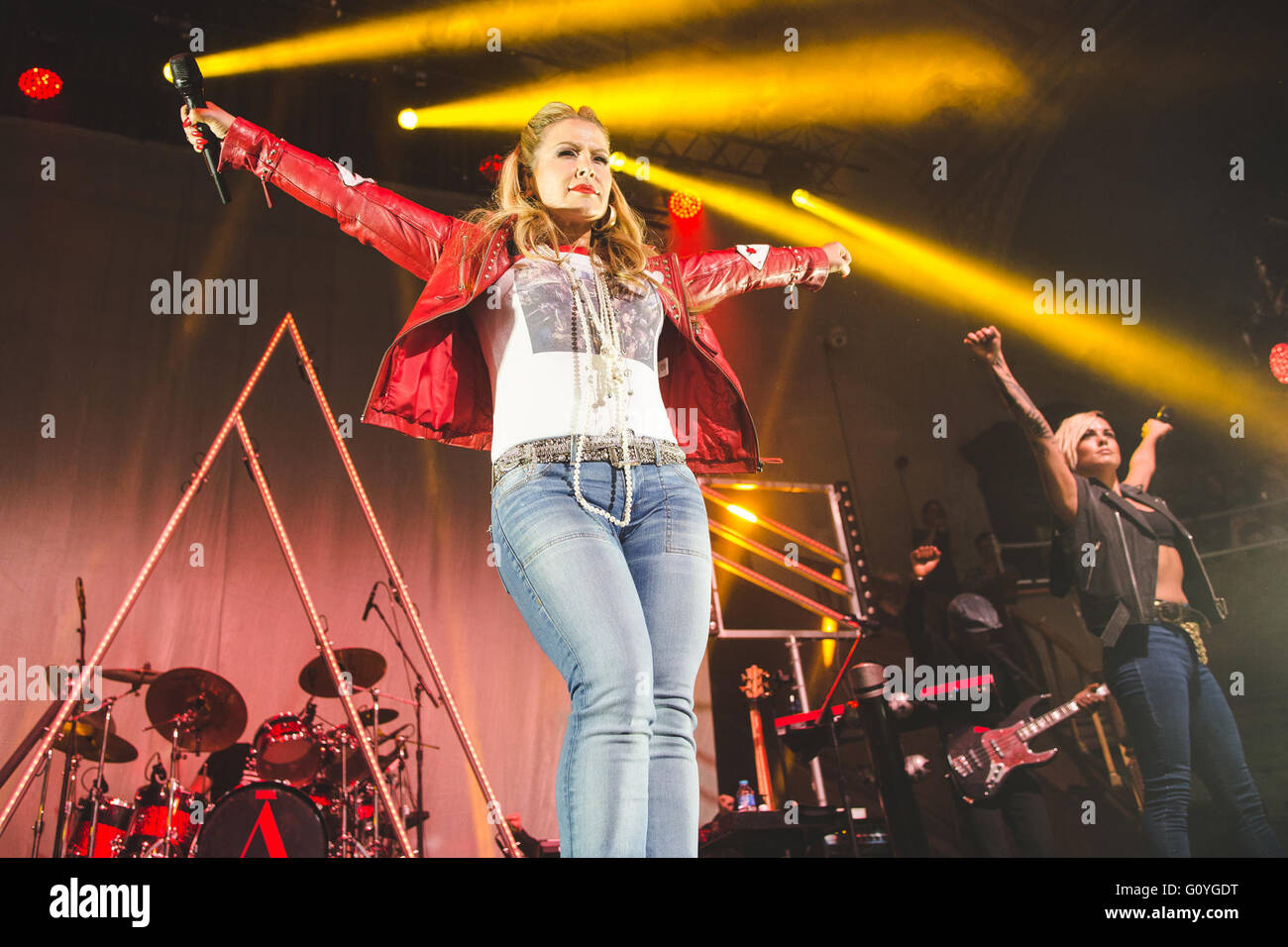 Manchester, UK. 5th May, 2016. American singer/songwriter, Anastacia ...