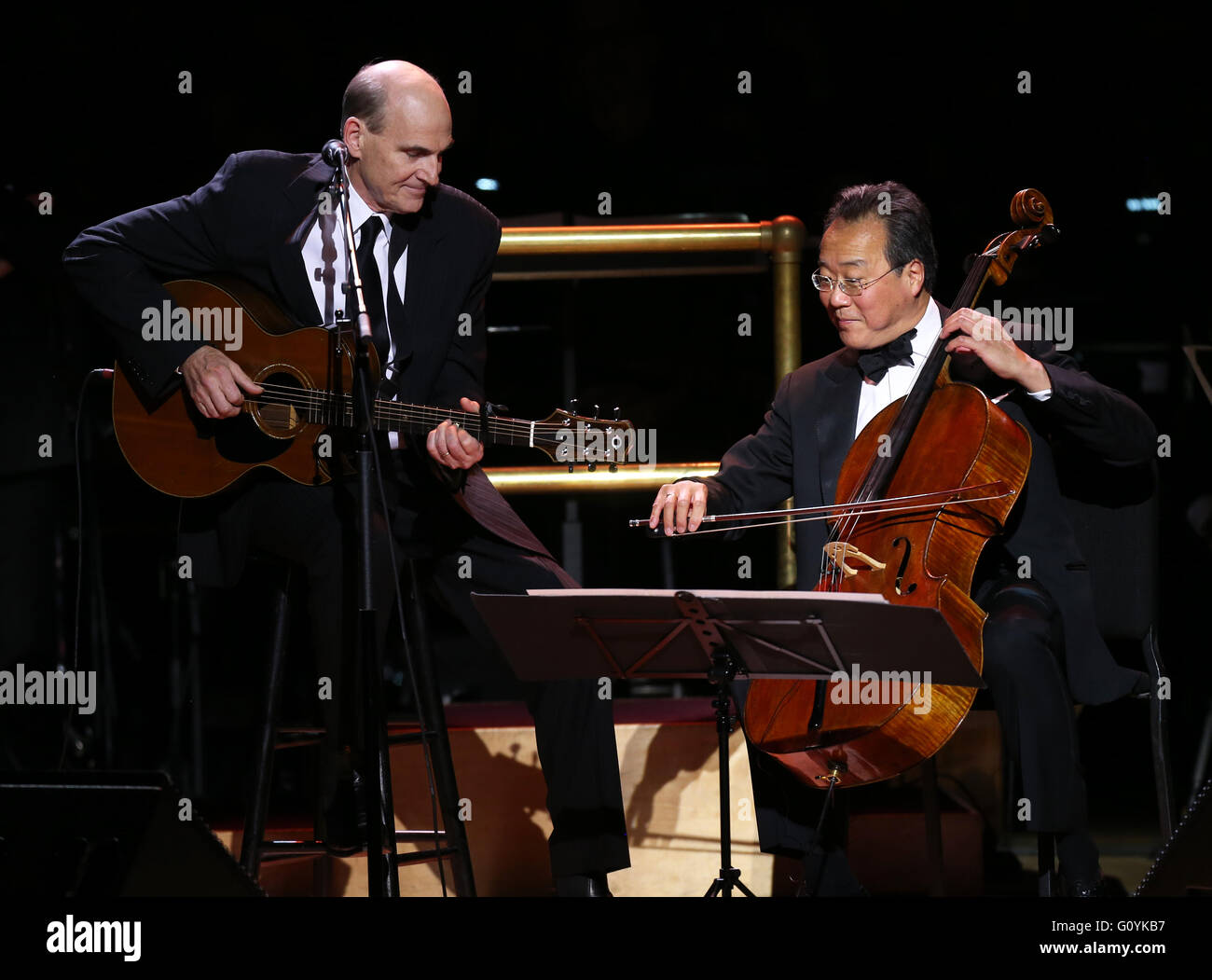 James Hall Singer Stock Photos & James Hall Singer Stock Images - Alamy