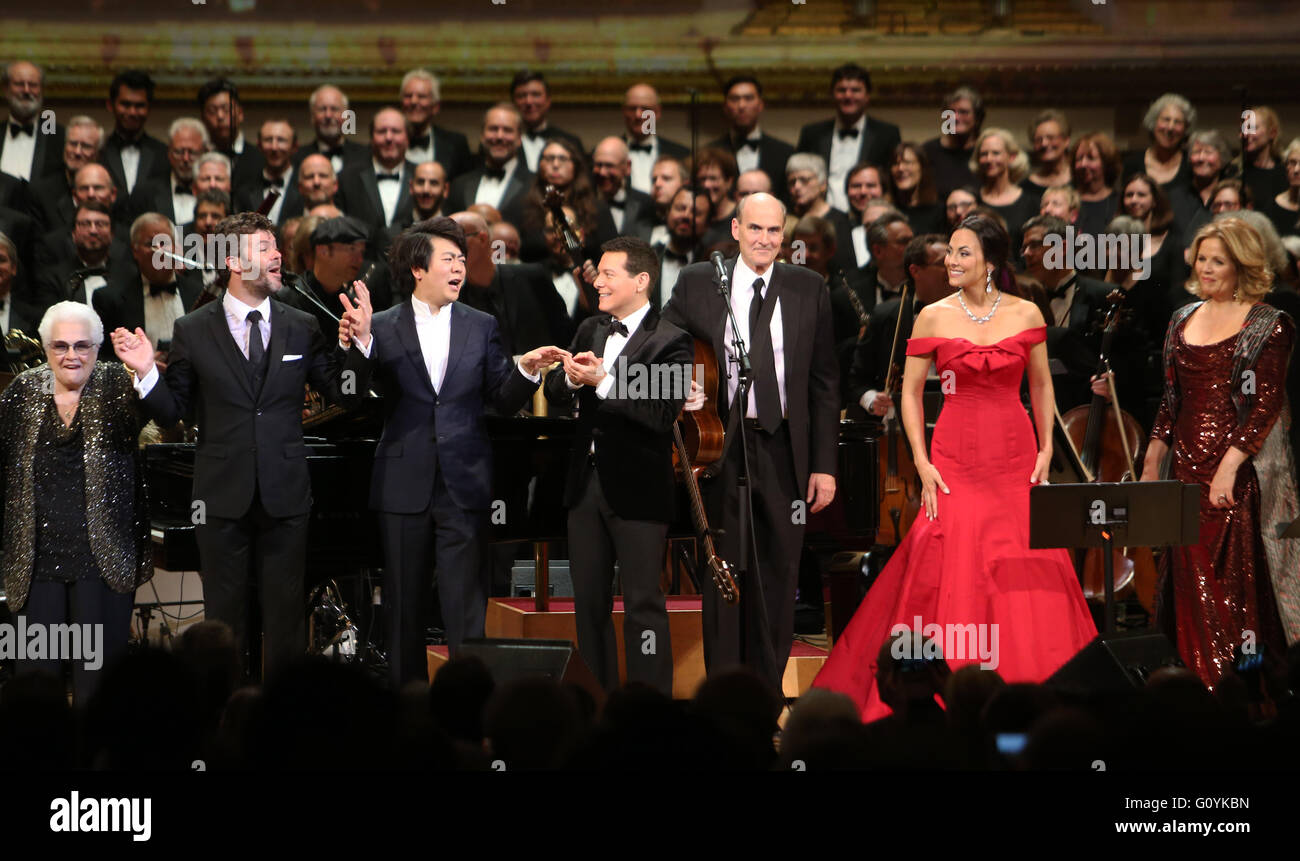 Carnegie hall performance hi-res stock photography and images - Alamy