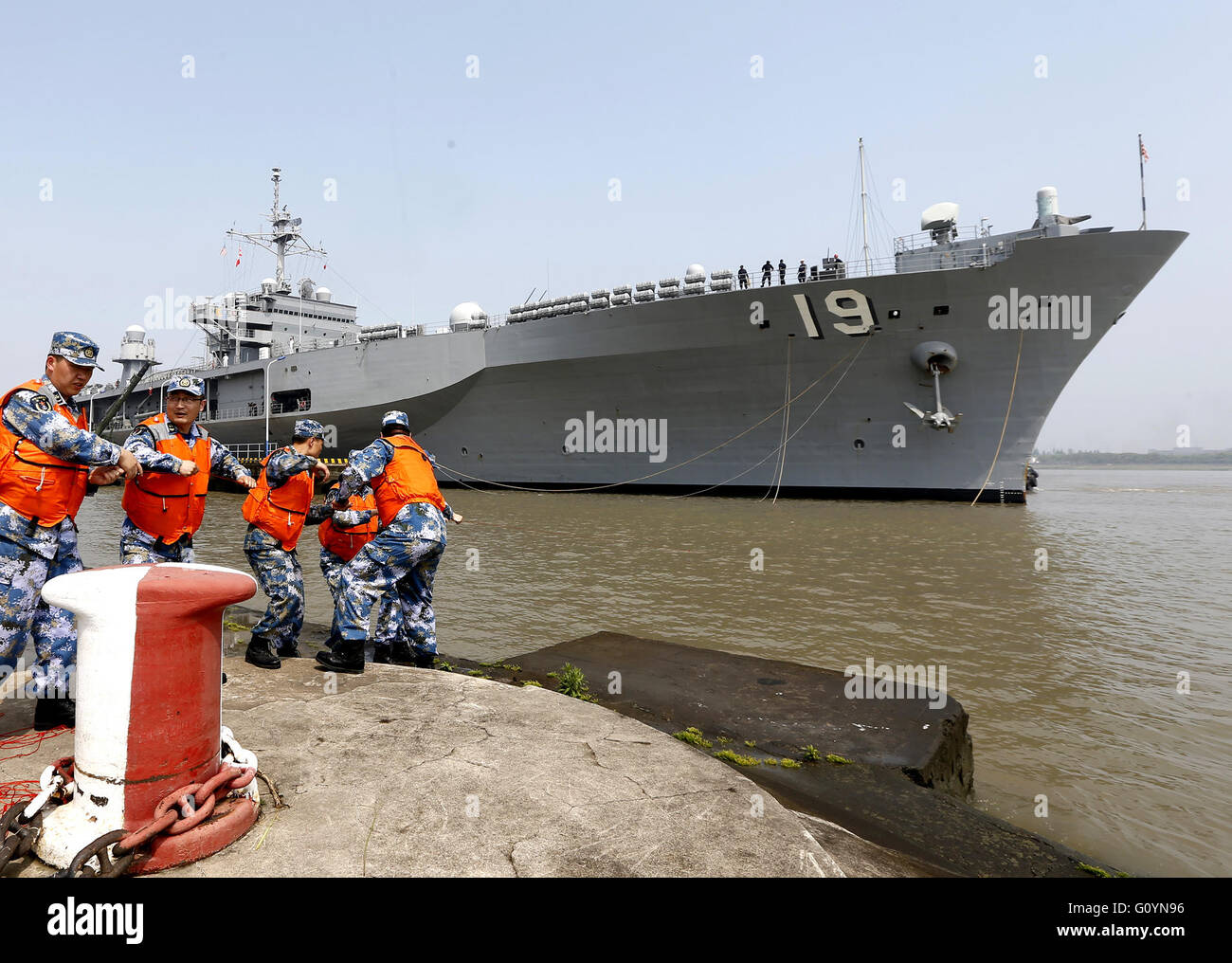 Shanghai, China. 6th May, 2016. The flagship "USS Blue Ridge" of the ...