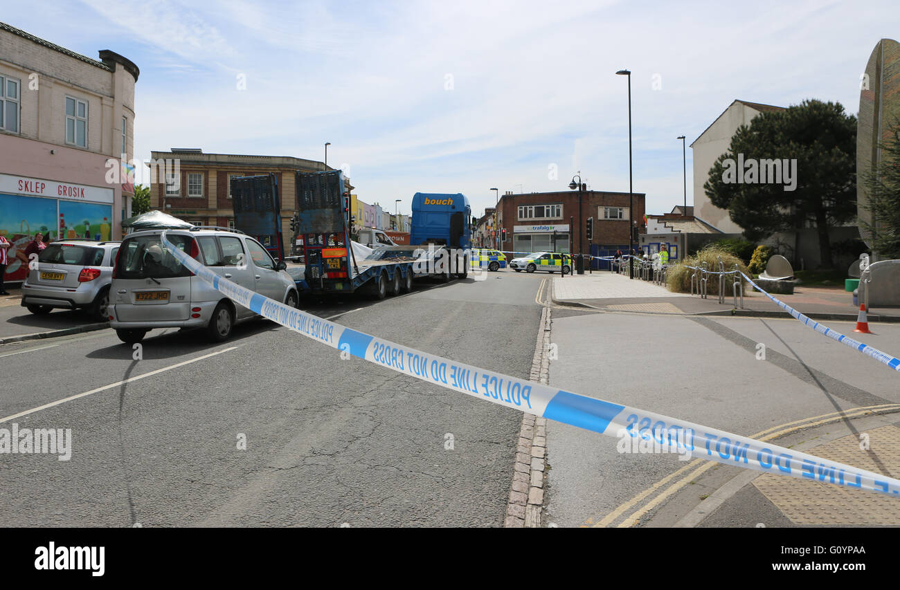 Lorry hit bridge hi-res stock photography and images - Alamy