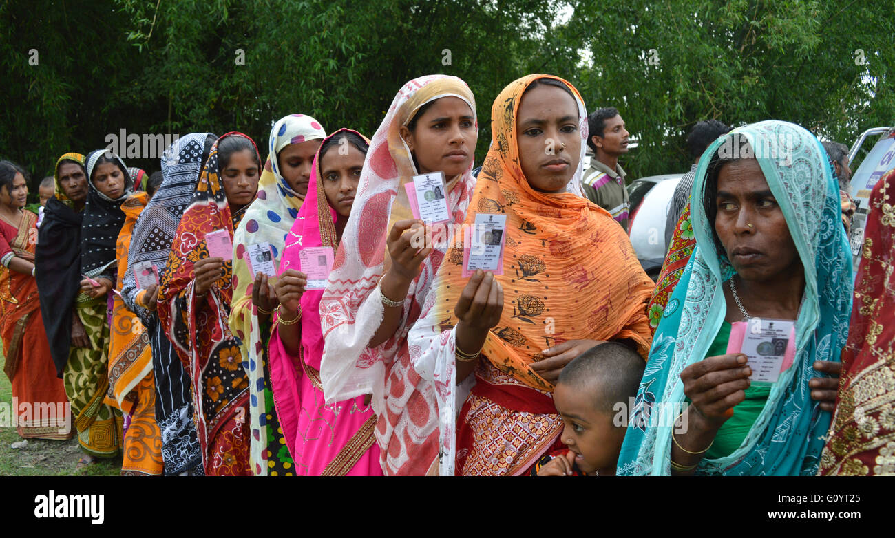 Indo Bangladesh Border Stock Photos & Indo Bangladesh Border Stock ...