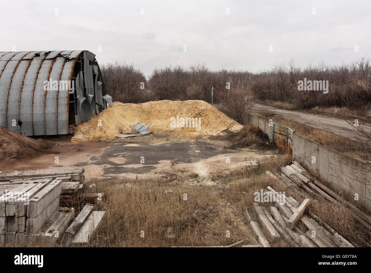 Mar 11, 2016 - Avdiivka, Ukraine - Inside the industrial zone between ...