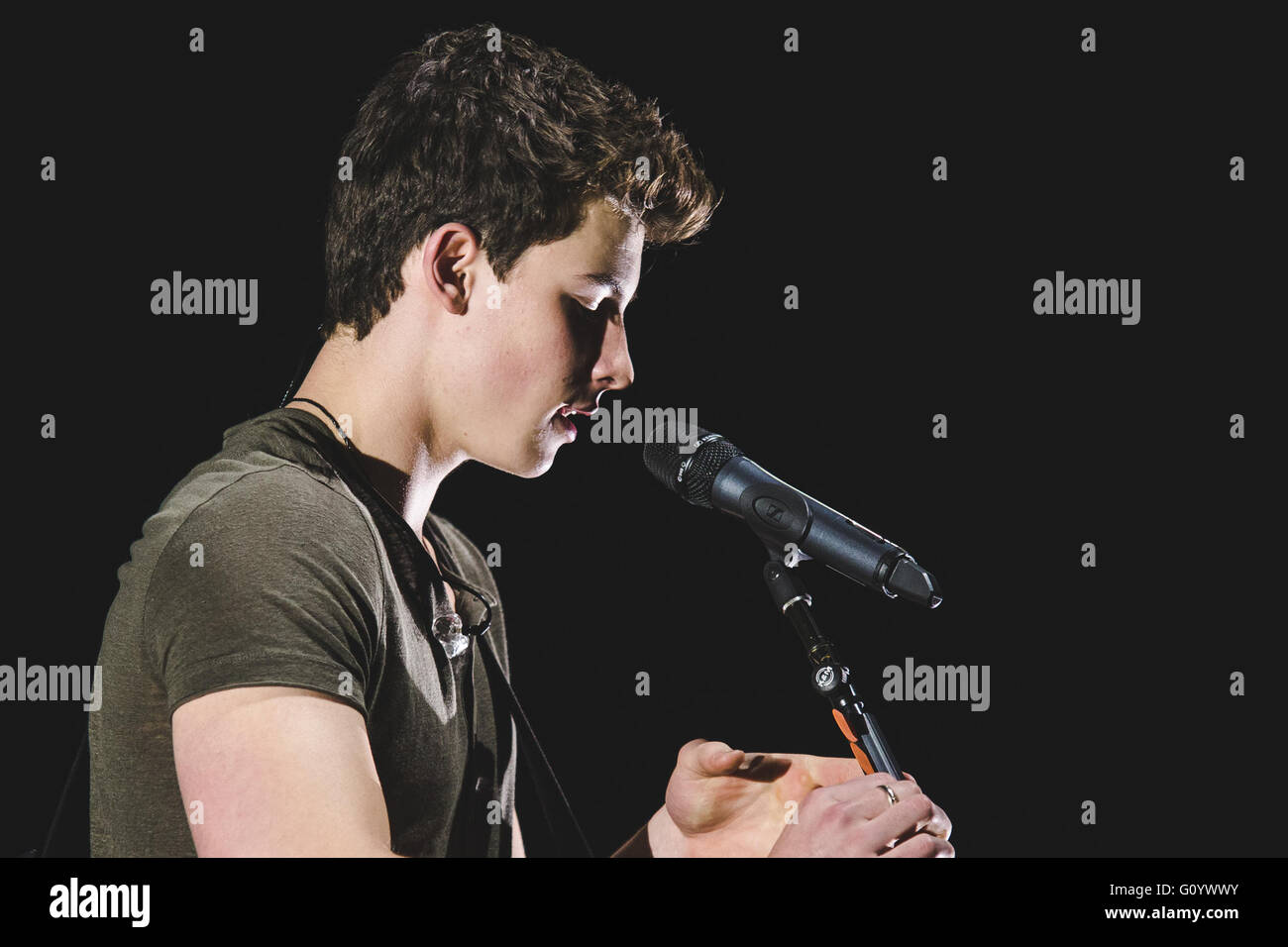 London, UK. 6th May, 2016. Canadian singer/songwriter and model. Shawn ...