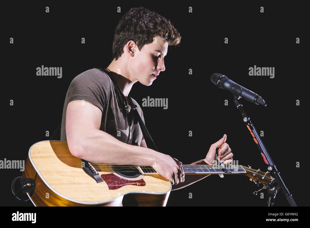 London, UK. 6th May, 2016. Canadian singer/songwriter and model. Shawn ...