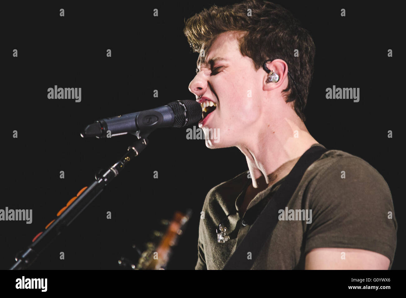London, UK. 6th May, 2016. Canadian singer/songwriter and model. Shawn ...