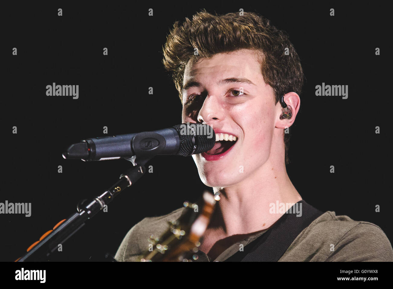 London, UK. 6th May, 2016. Canadian singer/songwriter and model. Shawn ...