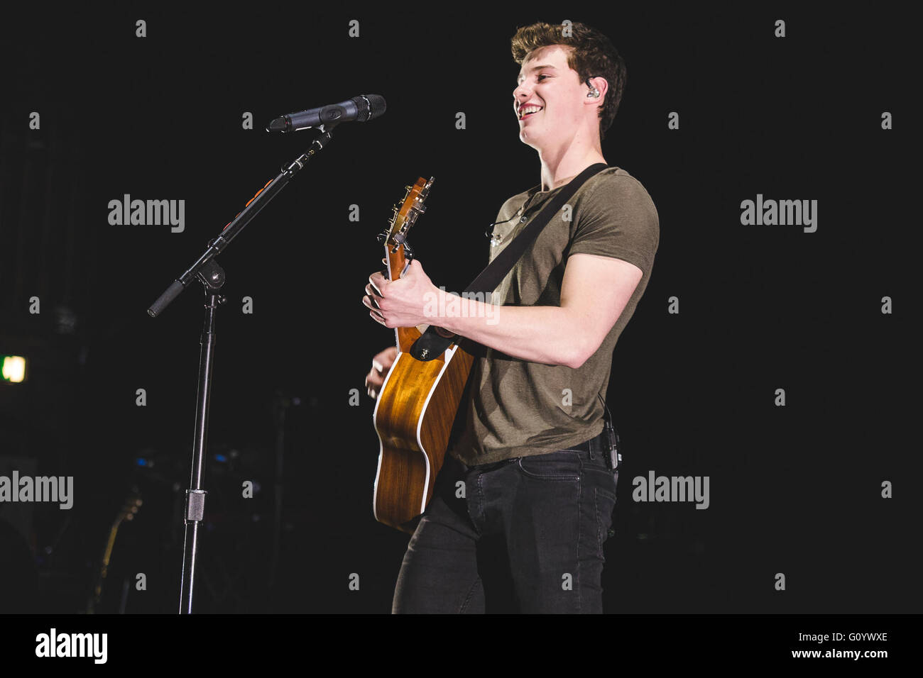 London, UK. 6th May, 2016. Canadian singer/songwriter and model. Shawn ...