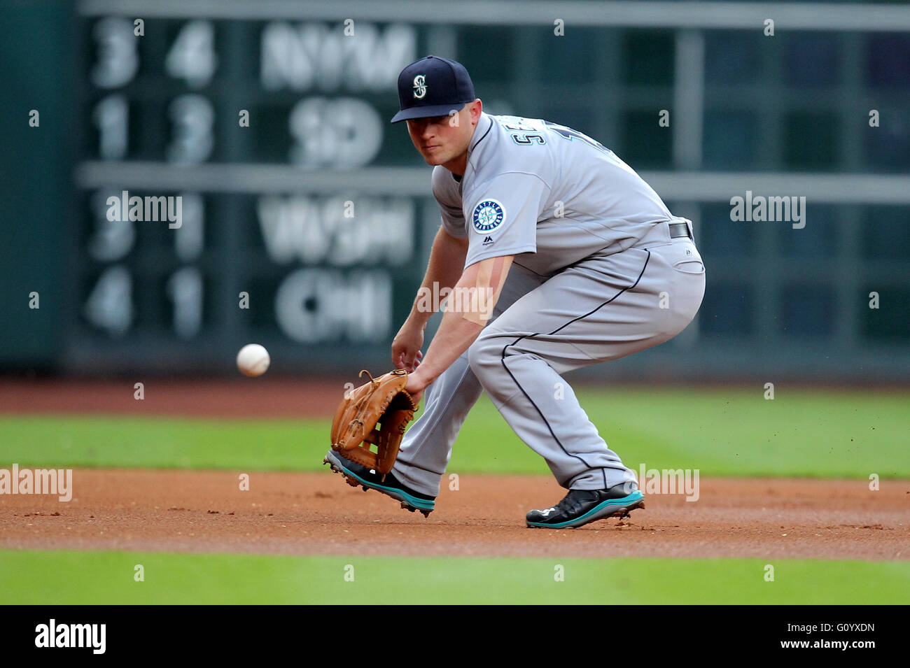 Houston, TX, USA. 06th May, 2016. Seattle Mariners third baseman Kyle ...