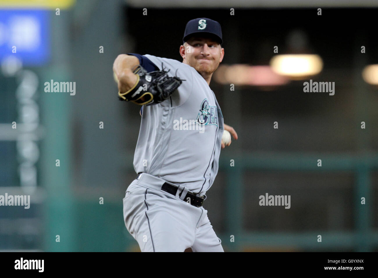 Houston, TX, USA. 06th May, 2016. Seattle Mariners relief pitcher Mike ...