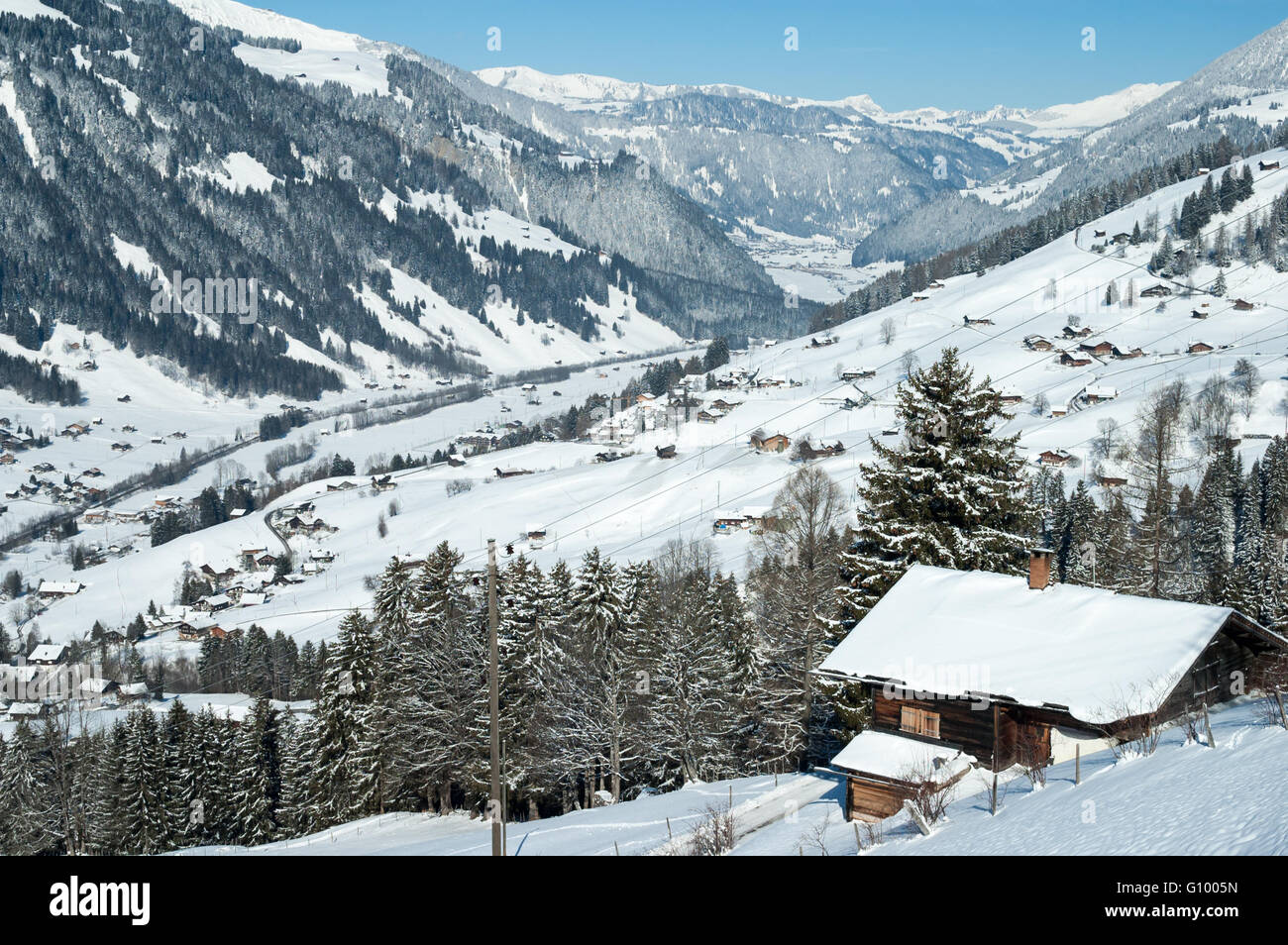 Winter landscape of the village of Lenk in the Simmental valley in ...