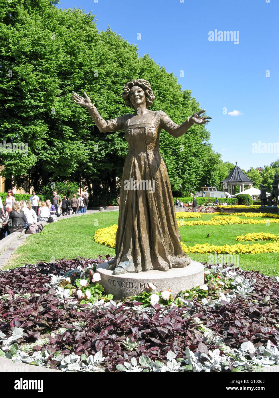 Statue of Norwegian actress Wenche Foss in park outside National ...
