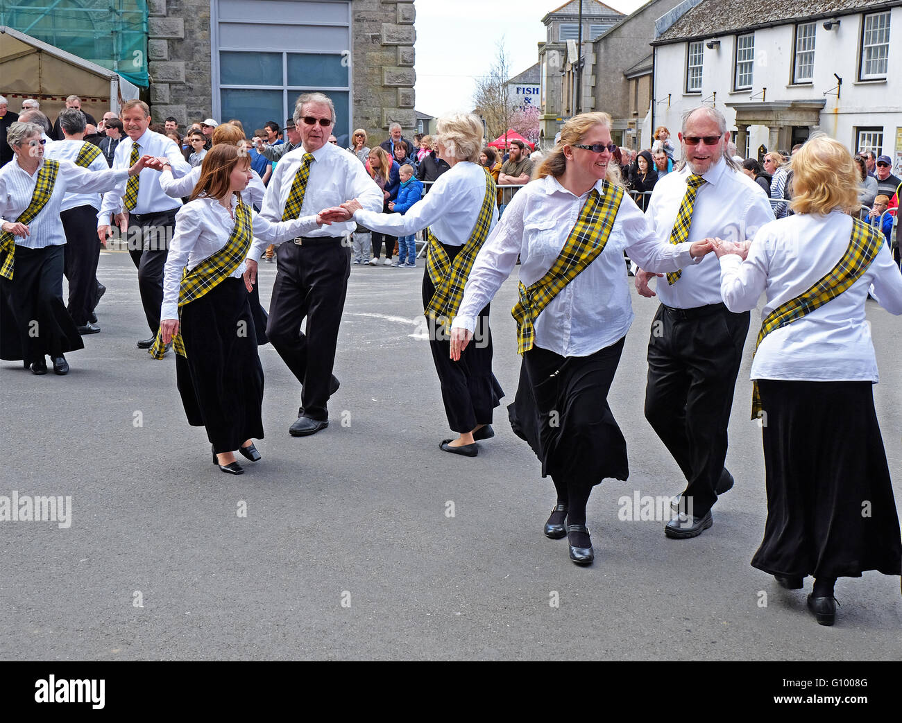 Cornish dancing hi-res stock photography and images - Alamy