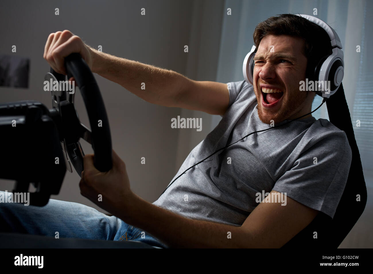 Teenage angry video game hi-res stock photography and images - Alamy