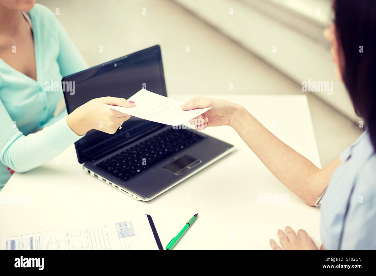 Giving paper hi-res stock photography and images - Alamy
