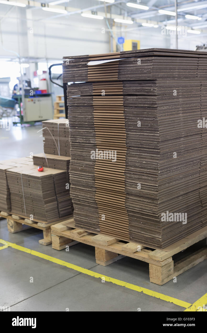 Assembly line in floor conveyor hi-res stock photography and images - Alamy