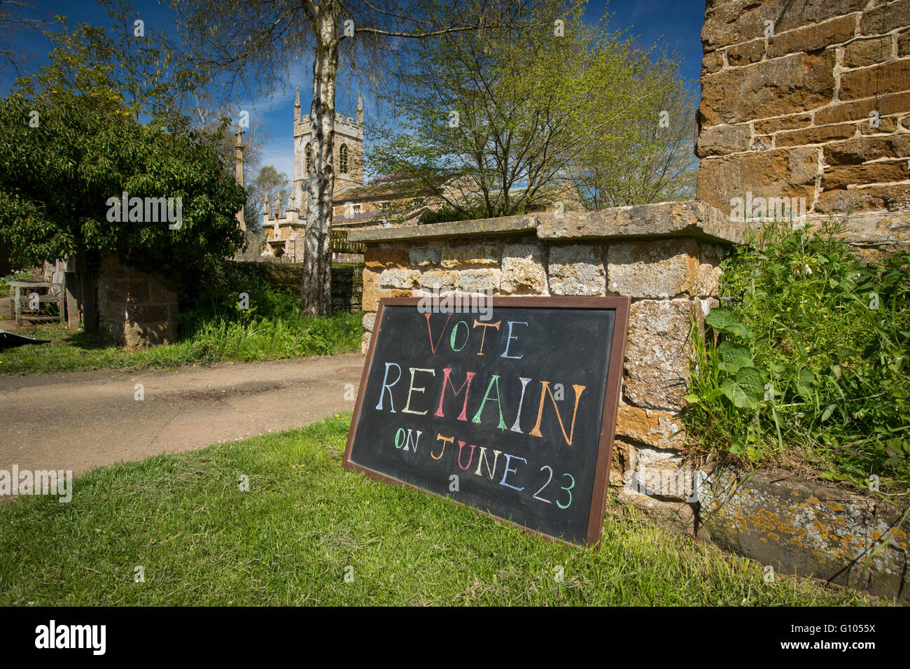 Vote Remain Sign for European Referendum Brexit Campaign Stock Photo ...