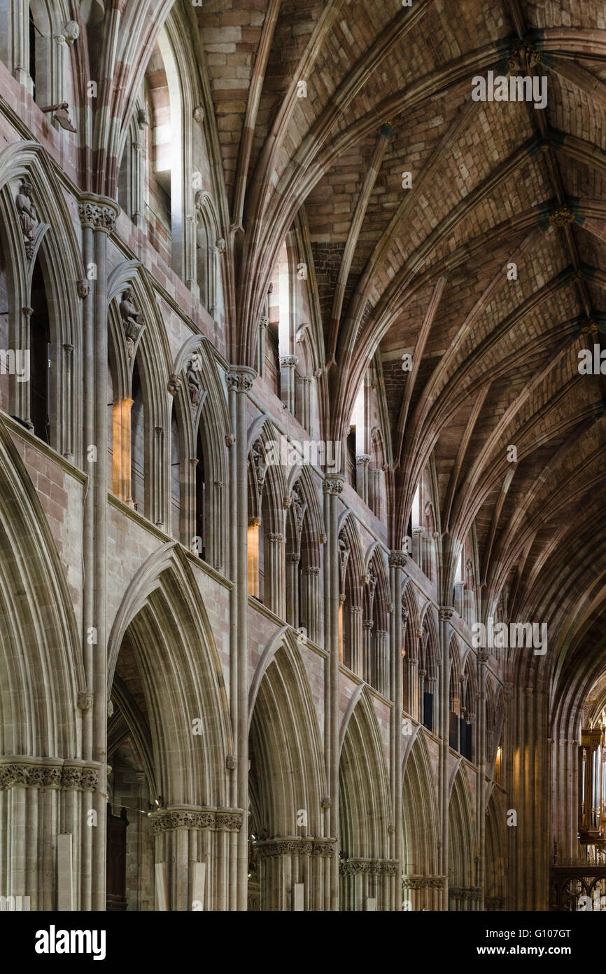 A view of the nave of Worcester cathedral Stock Photo - Alamy