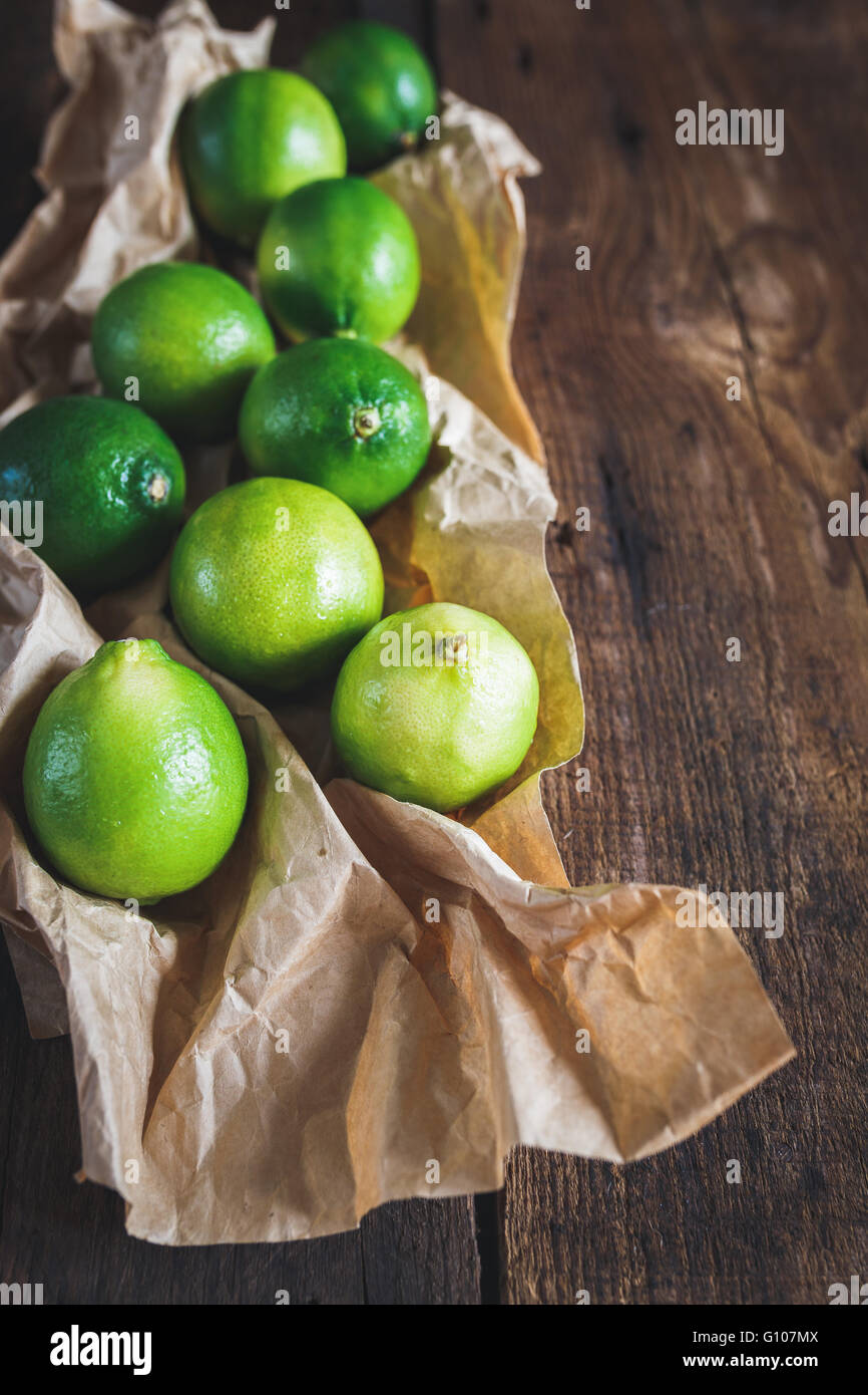 Low key lemons hi-res stock photography and images - Alamy